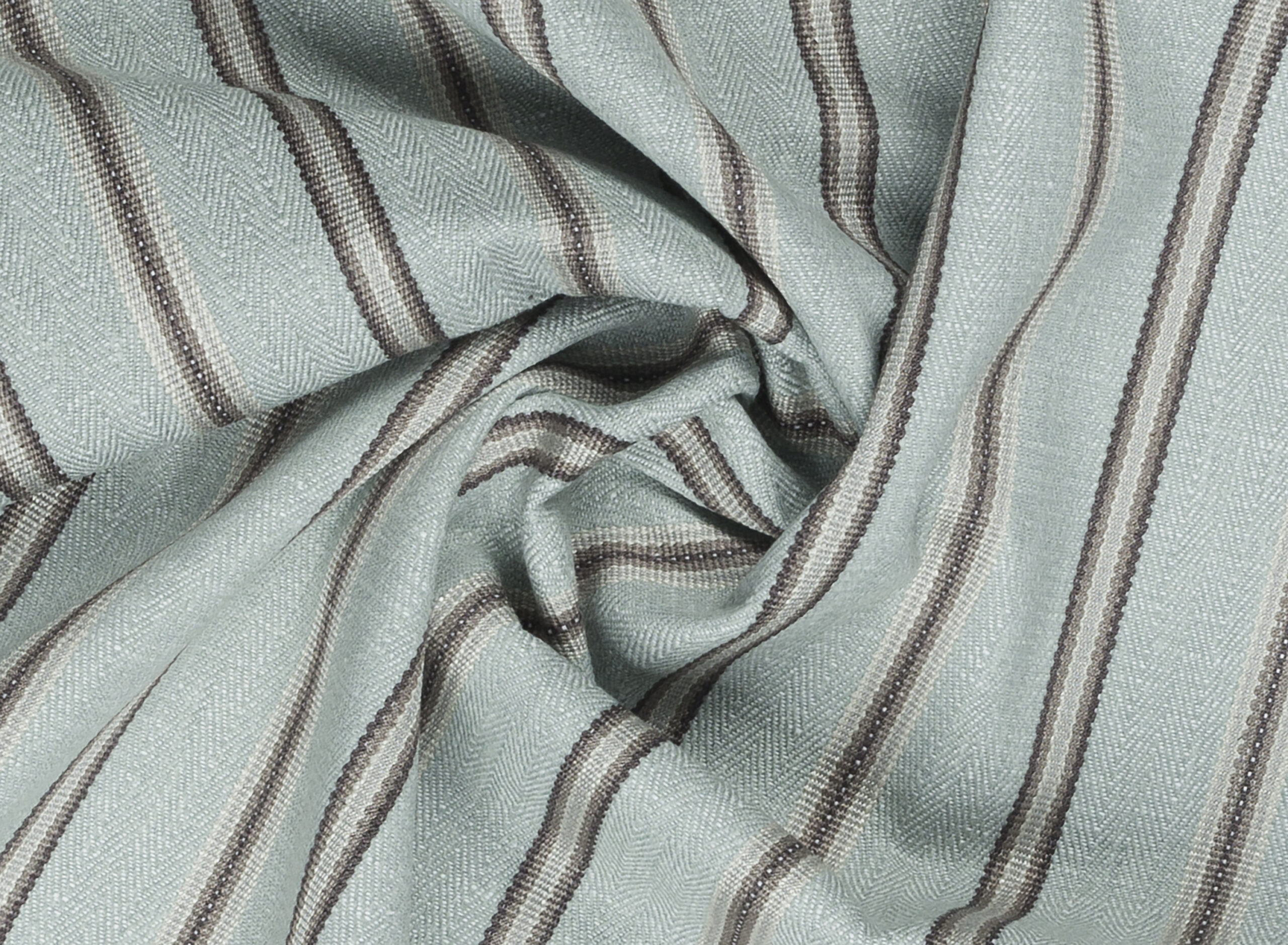 LUMA BLUE - The Broderie